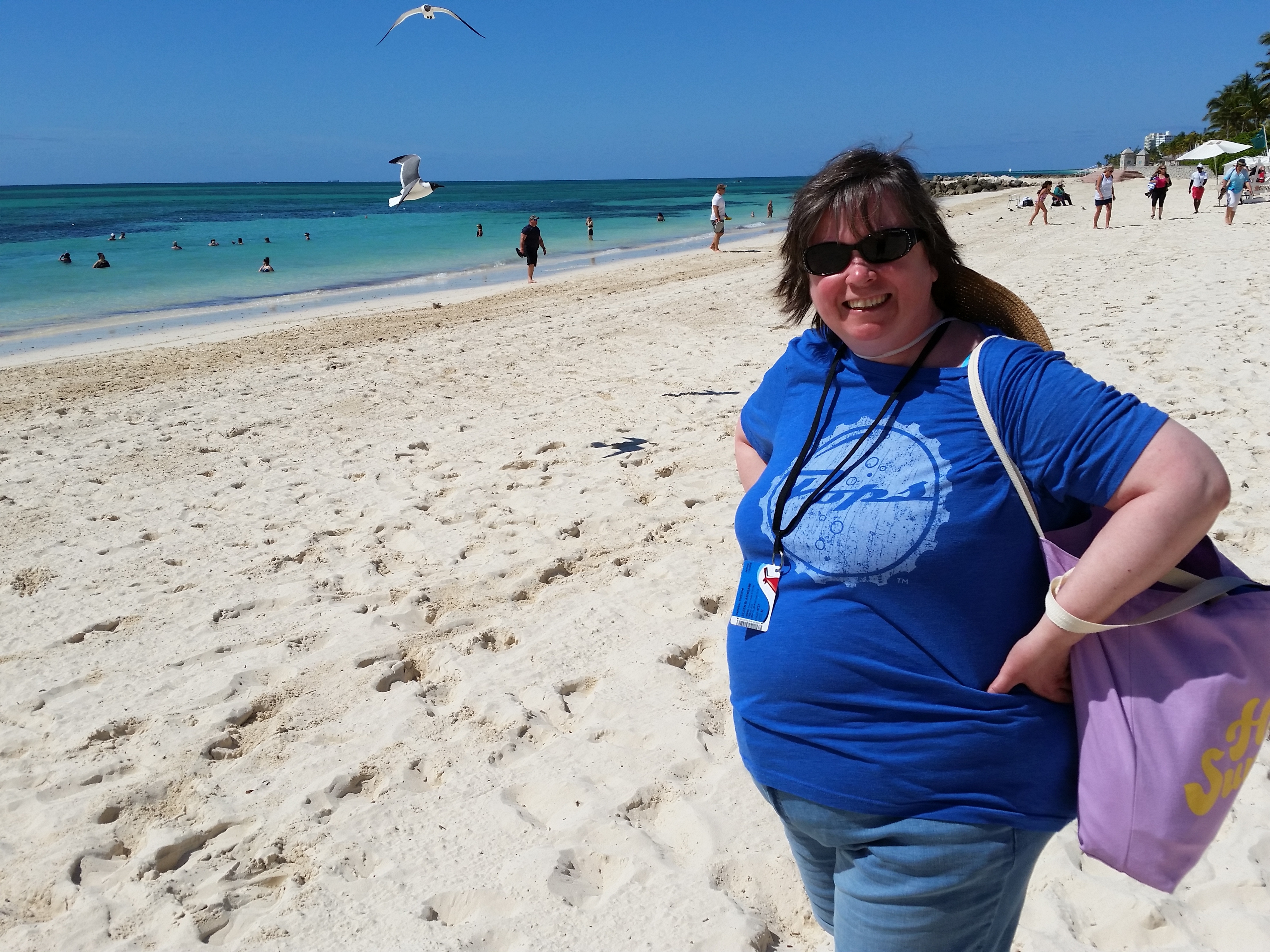 Freeport Prop Club Beach Bar and Grill at Grand Lucayan Day Pass ...