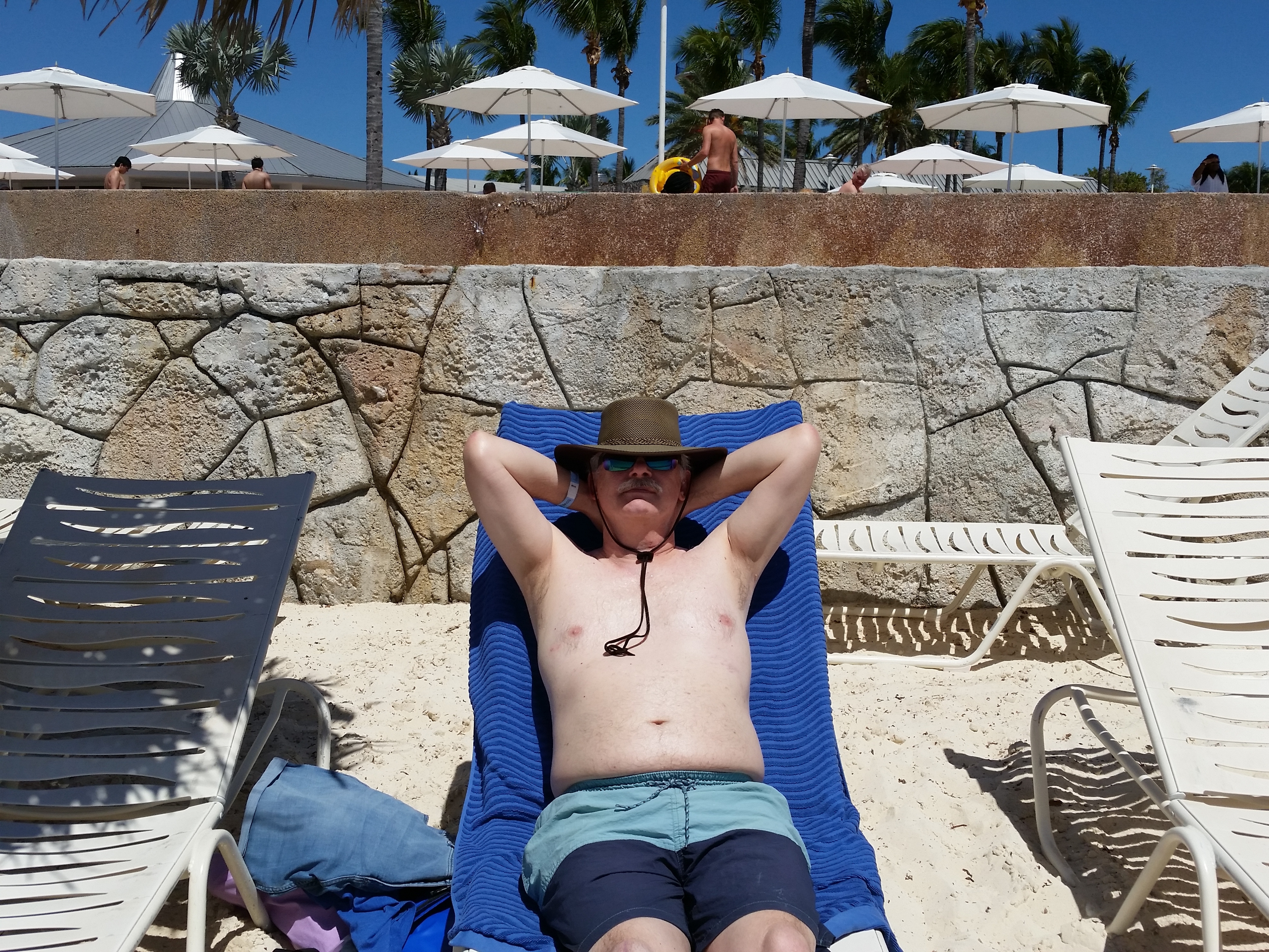 Freeport Prop Club Beach Bar and Grill at Grand Lucayan Day Pass ...
