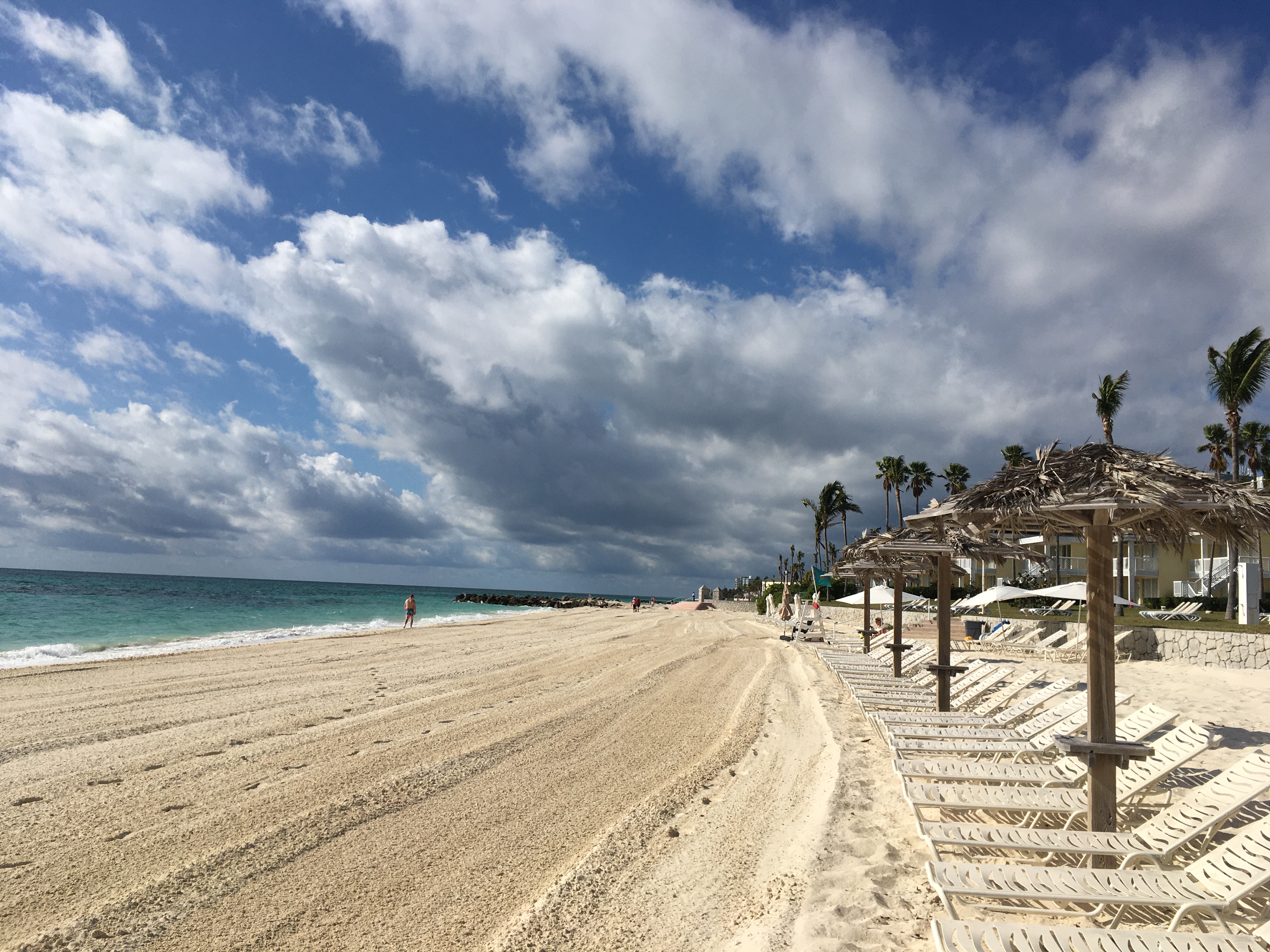 Freeport Prop Club Beach Bar and Grill at Grand Lucayan Day Pass ...